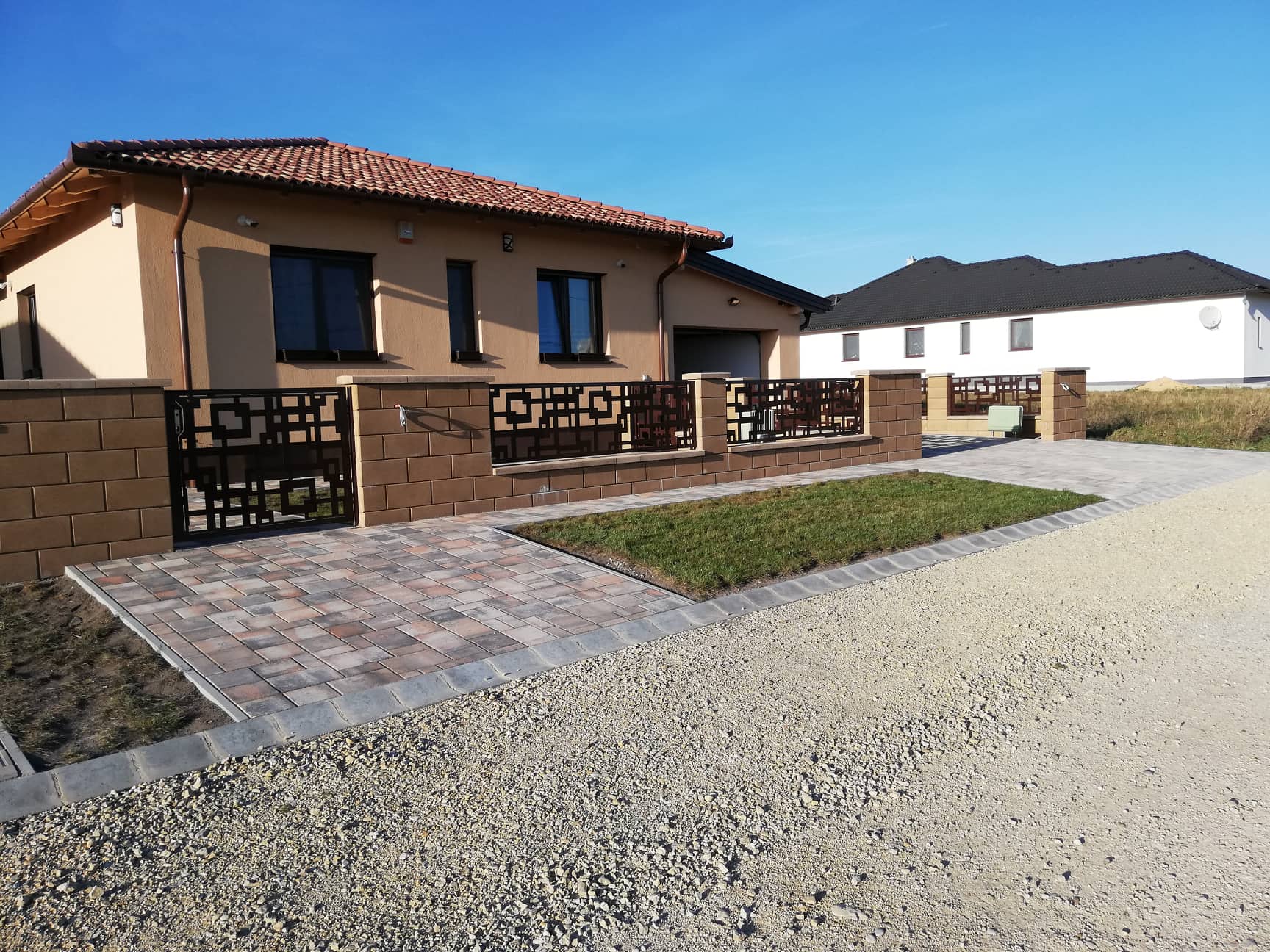 Kerítésüzem | Gondozásmentes kerítések, kulcsrakészen!